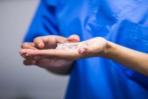 Qu’est-ce que l’anéjaculation ? Quelles sont les causes ? Quels sont ...